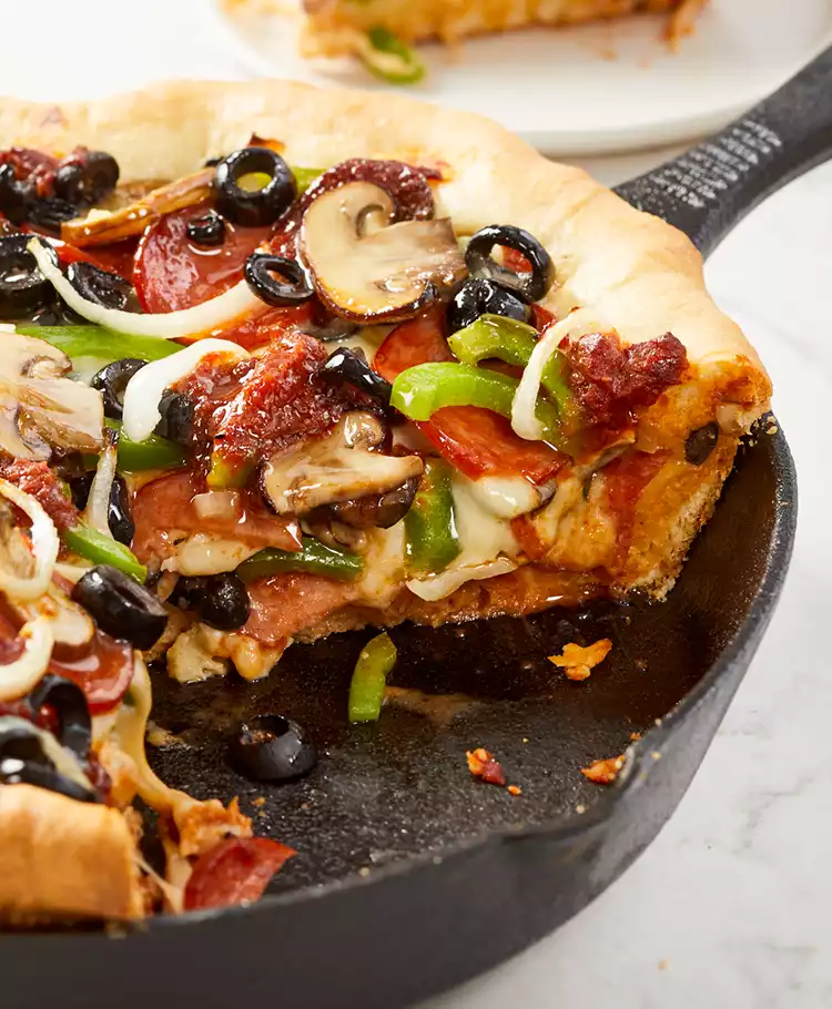 Deep Dish Pizza Chicken Recipe Chicken Deep Dish Pizza · Major Gates